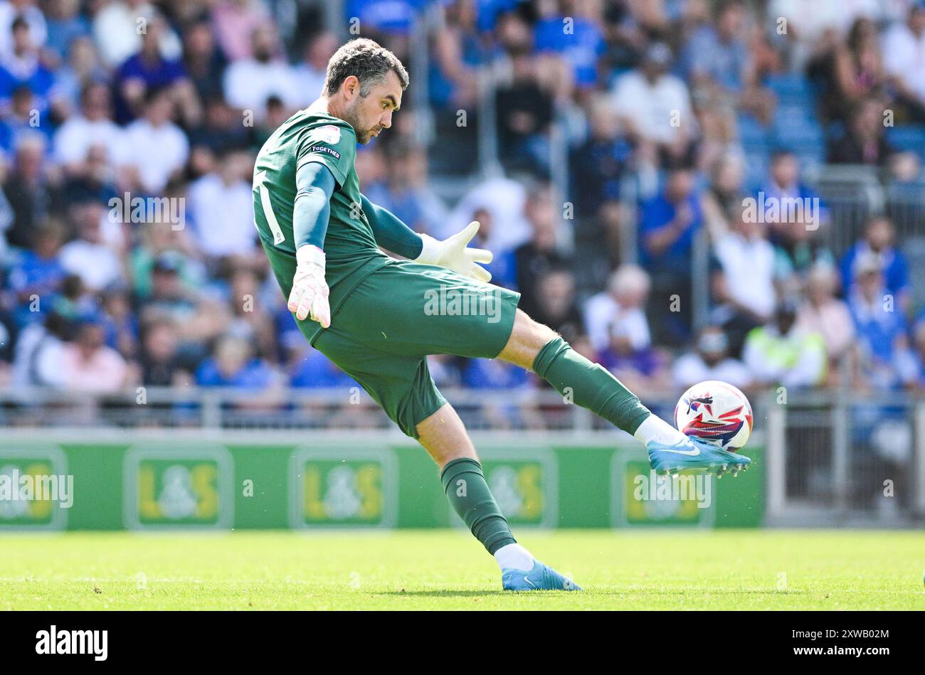 James Shea of Luton during the Championship match between Portsmouth ...