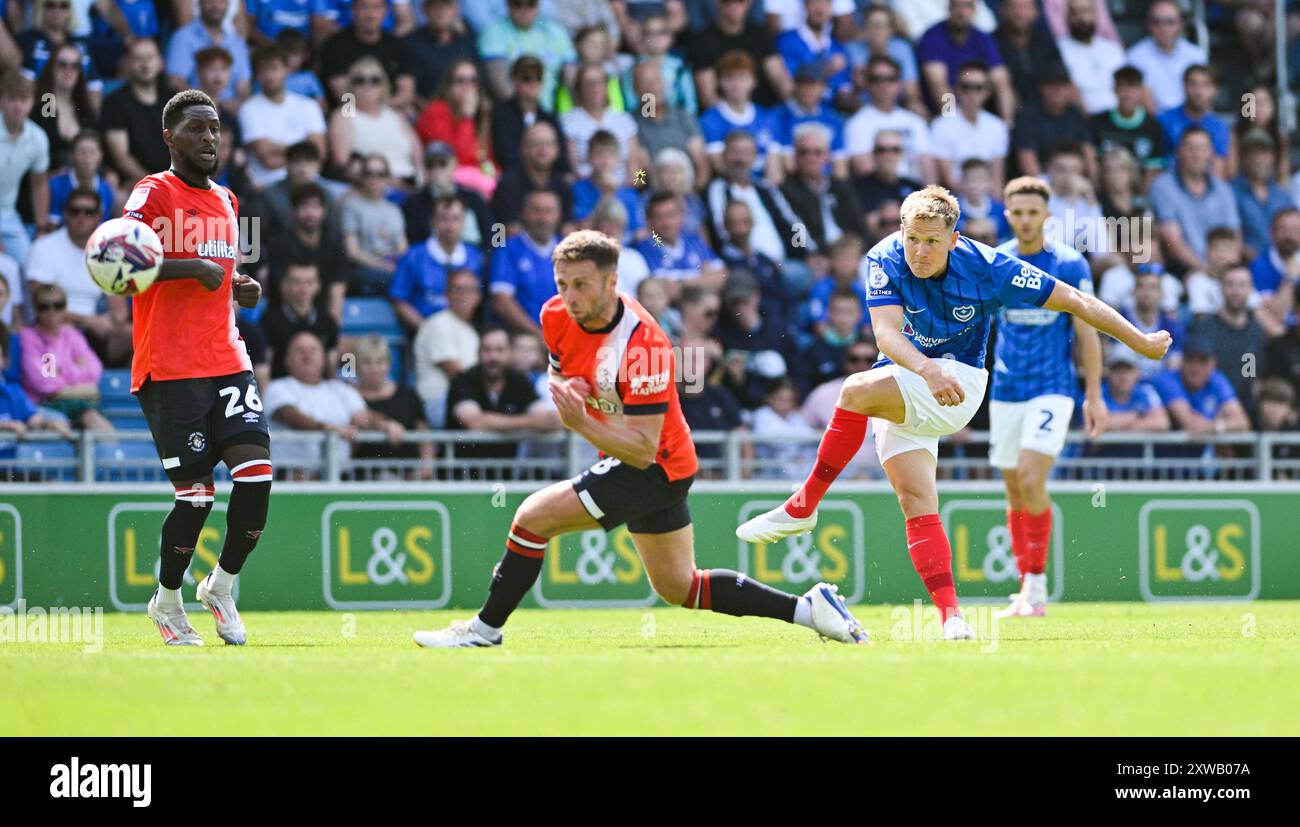 Matt ritchie footballer hi-res stock photography and images - Alamy
