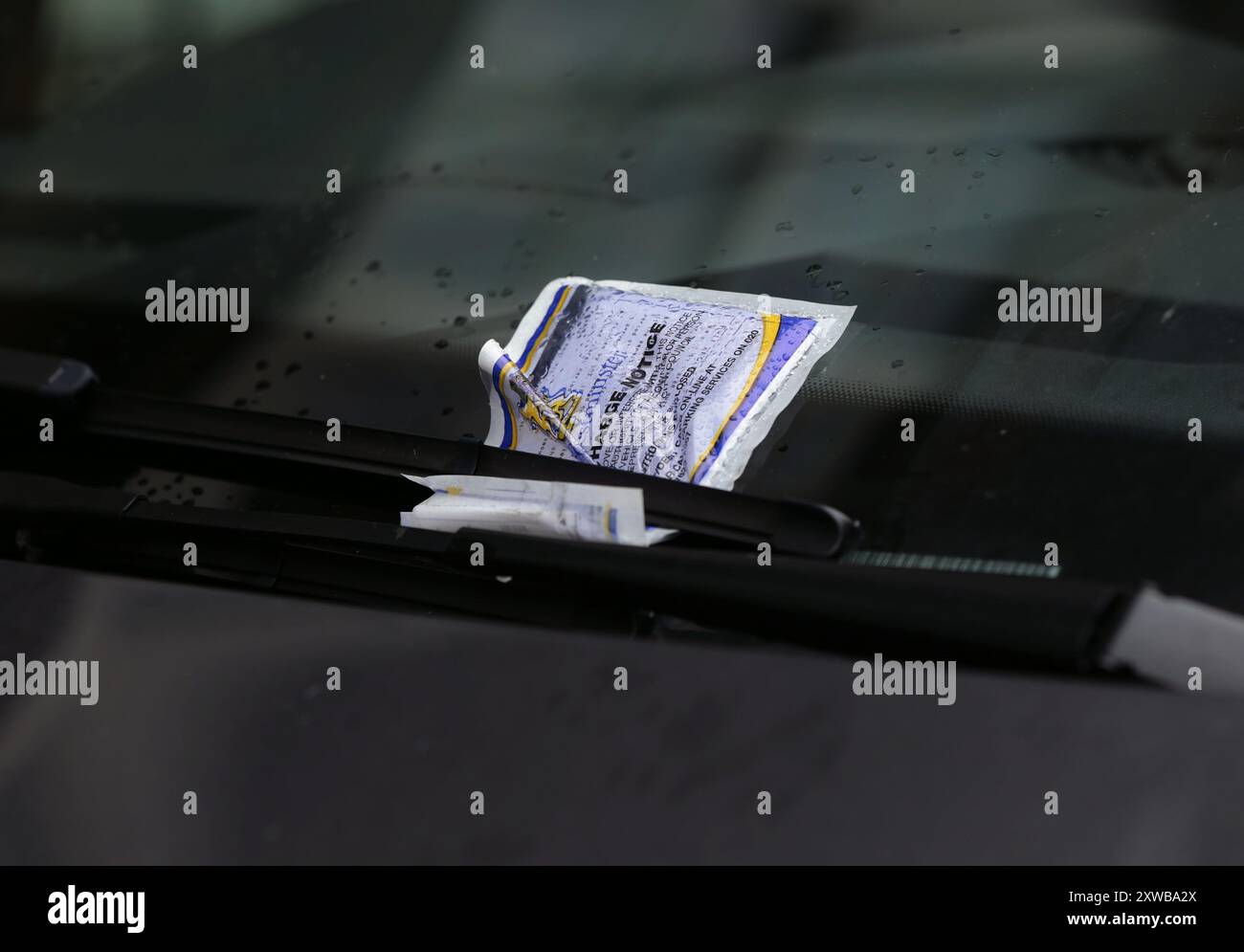 Unpaid parking fines hi-res stock photography and images - Alamy