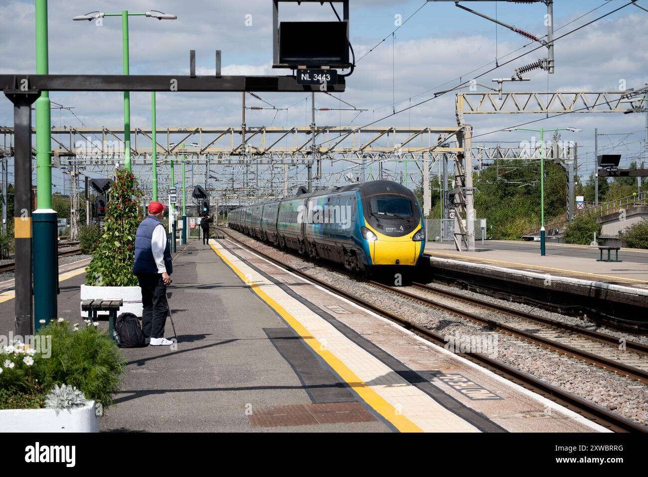 Avanti West Coast Pendolino electric train at Nuneaton station ...