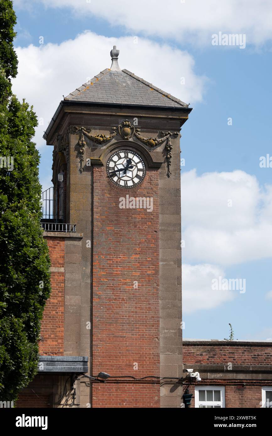 Nuneaton railway station, Warwickshire, England, UK Stock Photo - Alamy