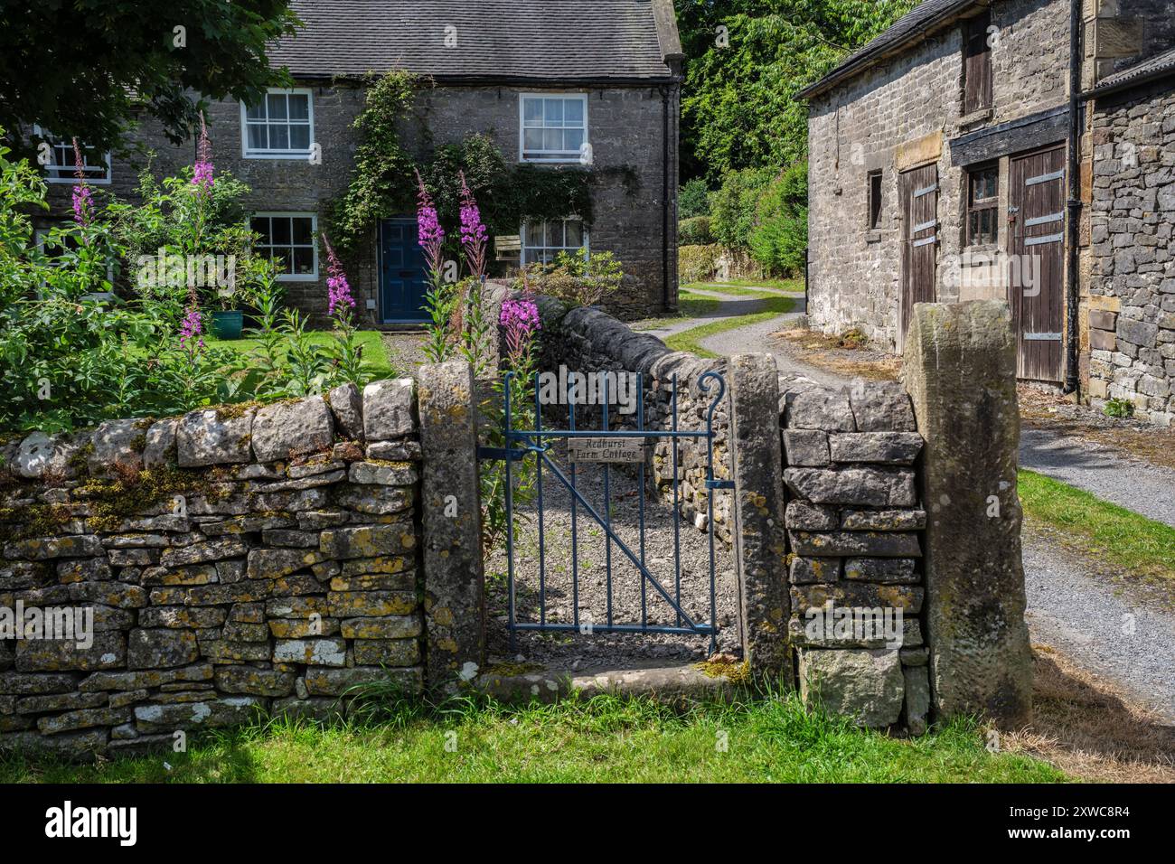 A cottage in the Peak District village of Wetton, Staffordshire Stock ...