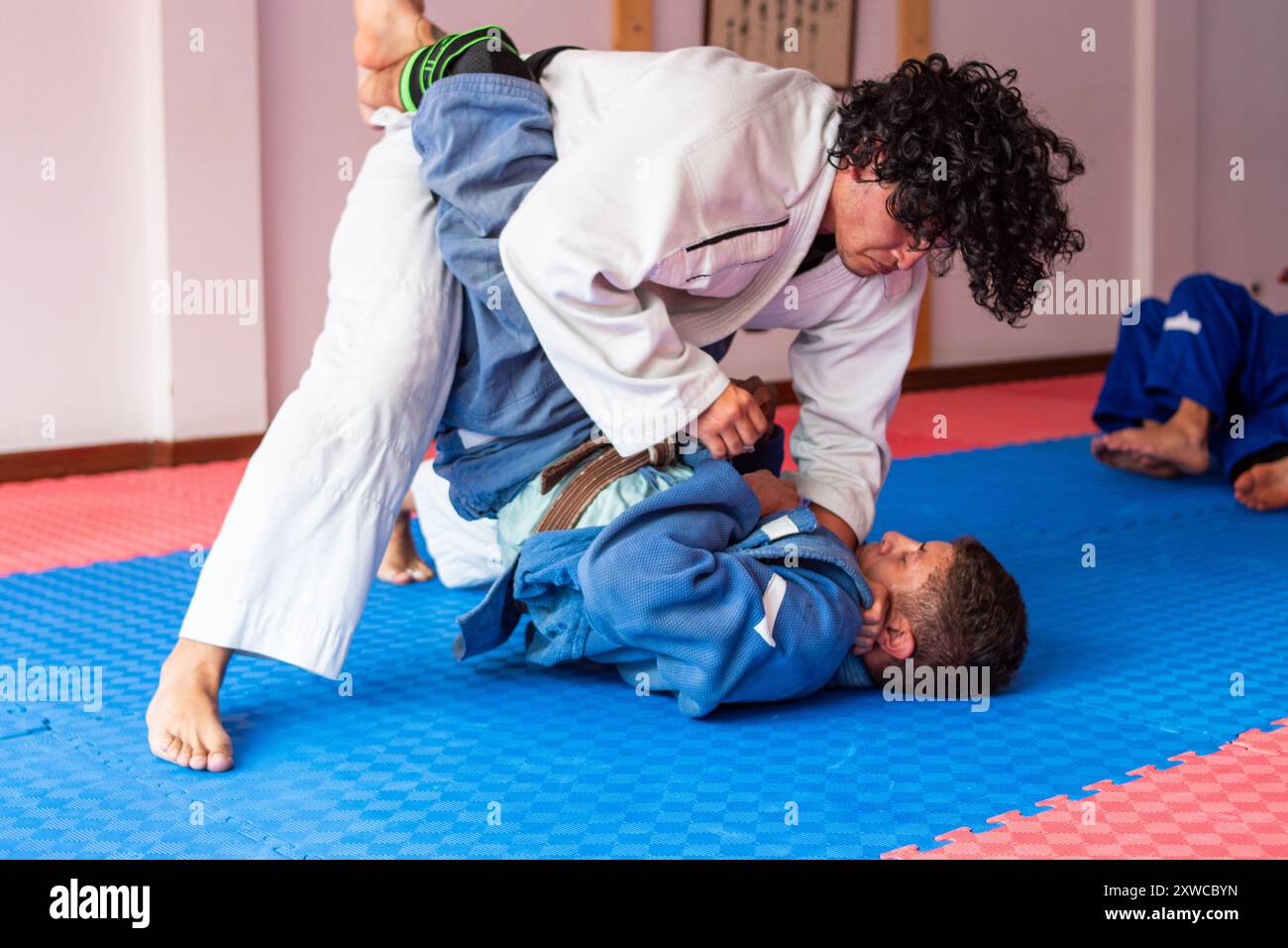 Judo fighting hi-res stock photography and images - Alamy