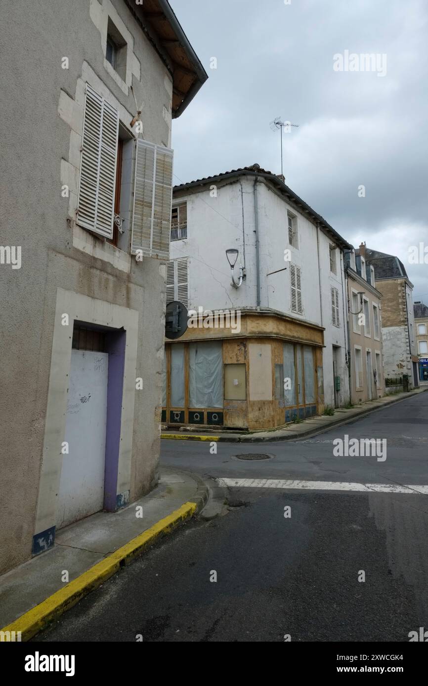 Civray hi-res stock photography and images - Alamy