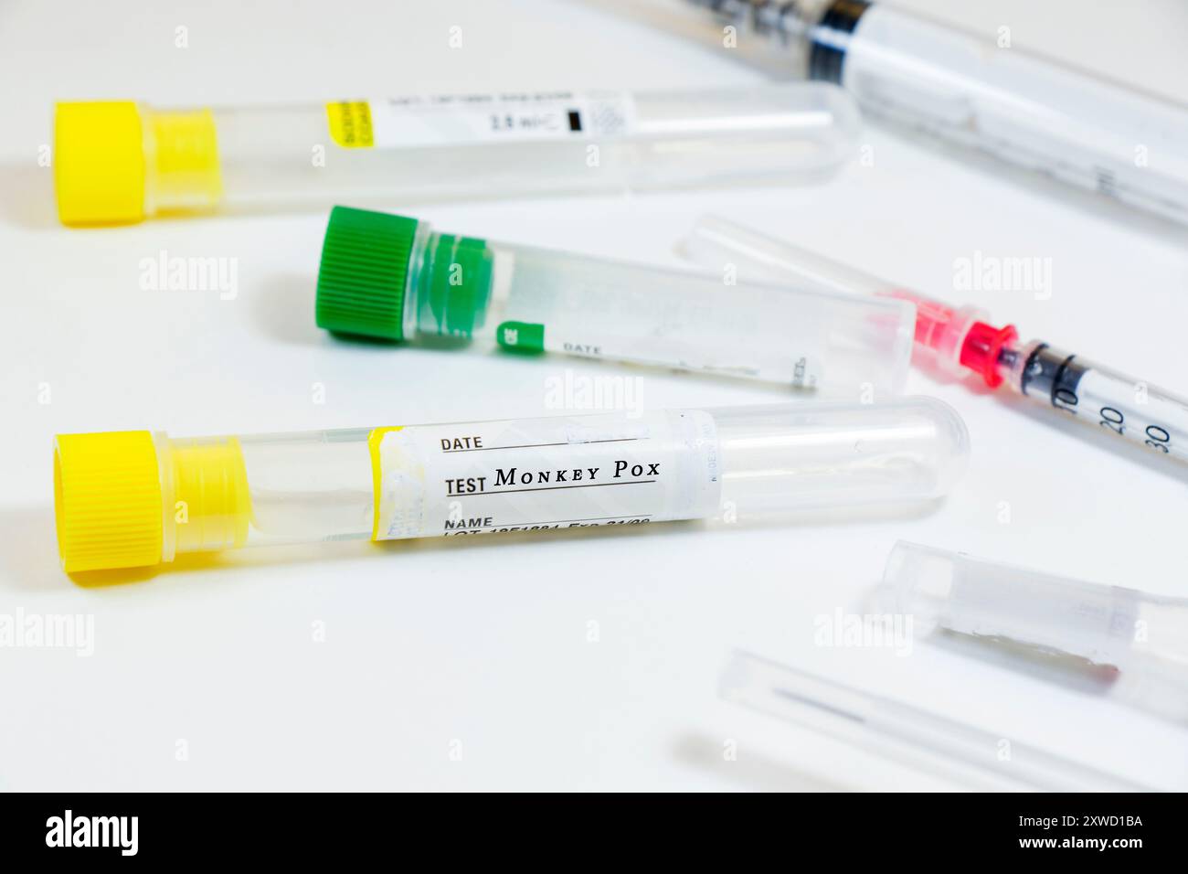 Monkey lab testing hi-res stock photography and images - Alamy