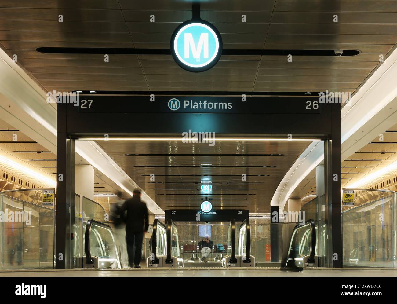 Sydney. 19th Aug, 2024. This photo taken on Aug. 19, 2024 shows the metro station of Central in ...