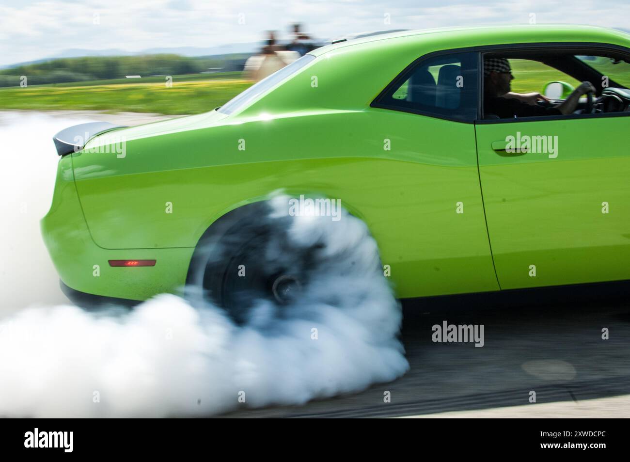 Dodg Challenger SRT green Hellcat Stock Photo - Alamy