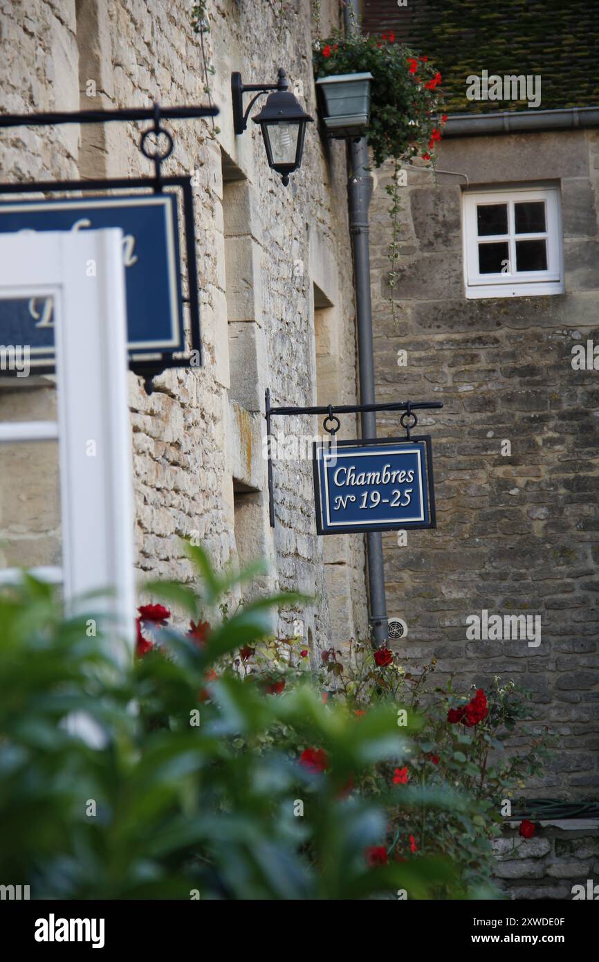 Hotel medieval hi-res stock photography and images - Alamy