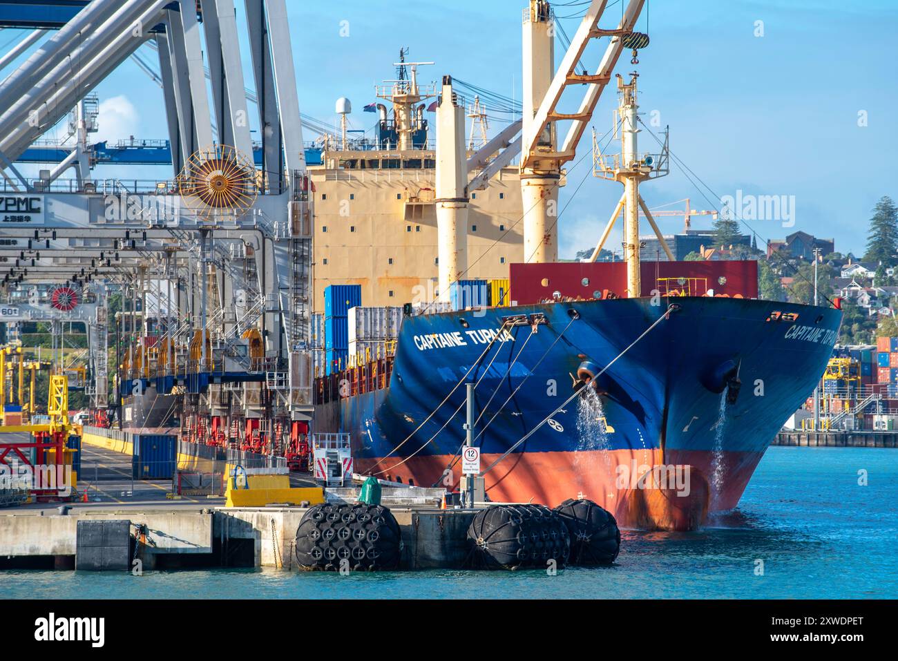 Maori name for auckland tamaki makaurau hi-res stock photography and ...