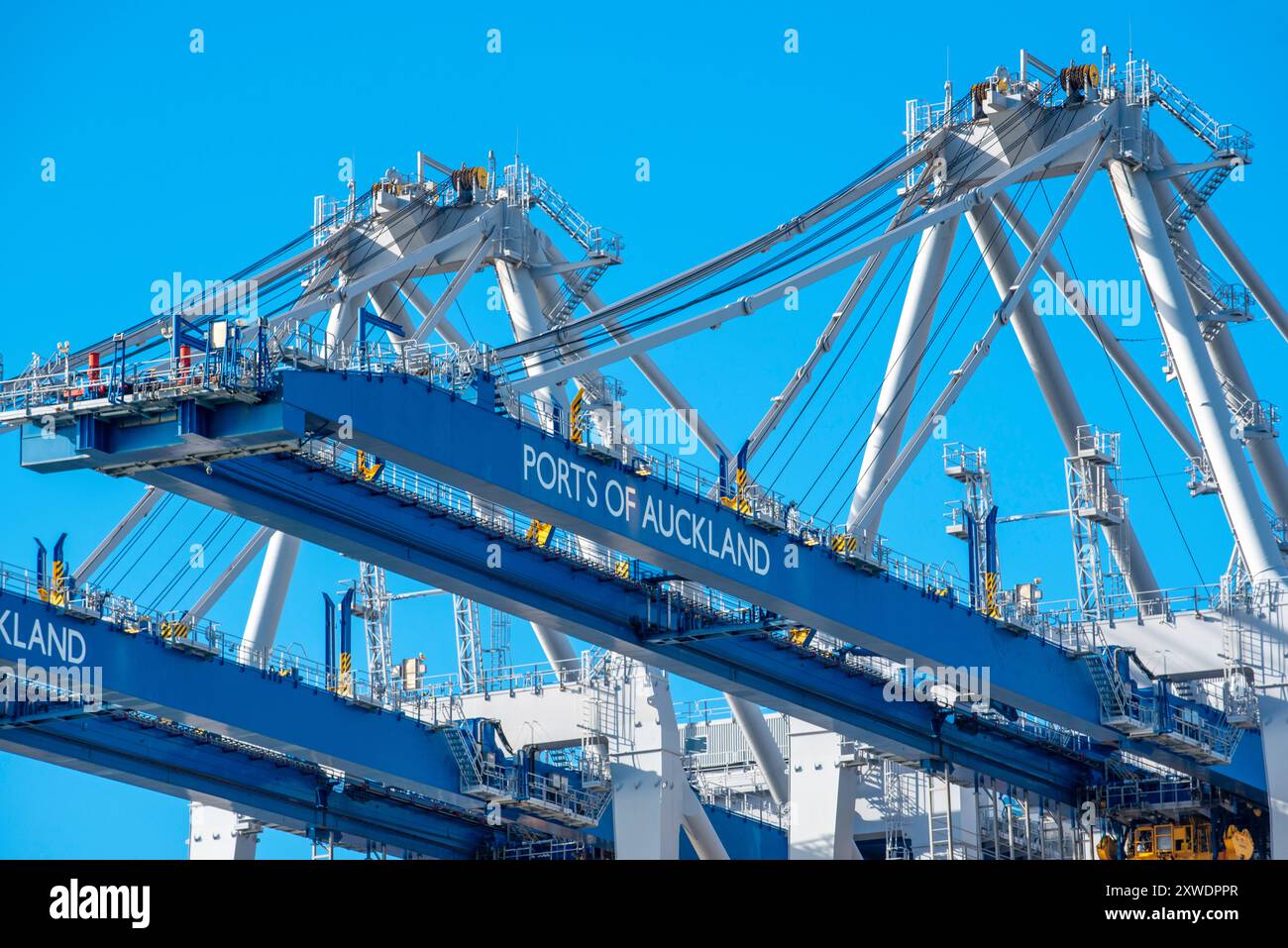 82.3m tall, 2,100T ship-to-shore container cranes from Shanghai Zhenhua ...
