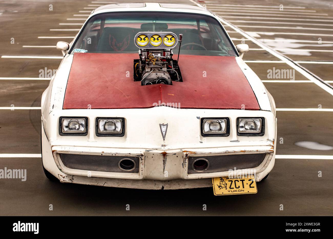 White Pontiac Trans Am Stock Photo - Alamy