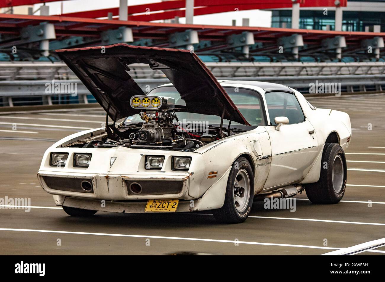 White Pontiac Trans Am Stock Photo - Alamy
