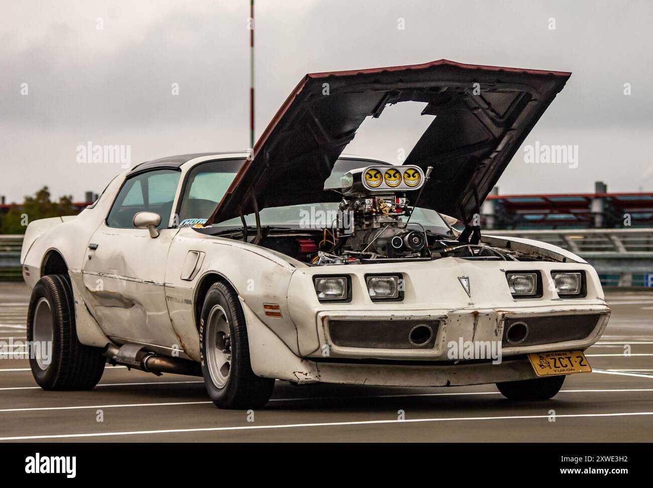 White Pontiac Trans Am Stock Photo - Alamy