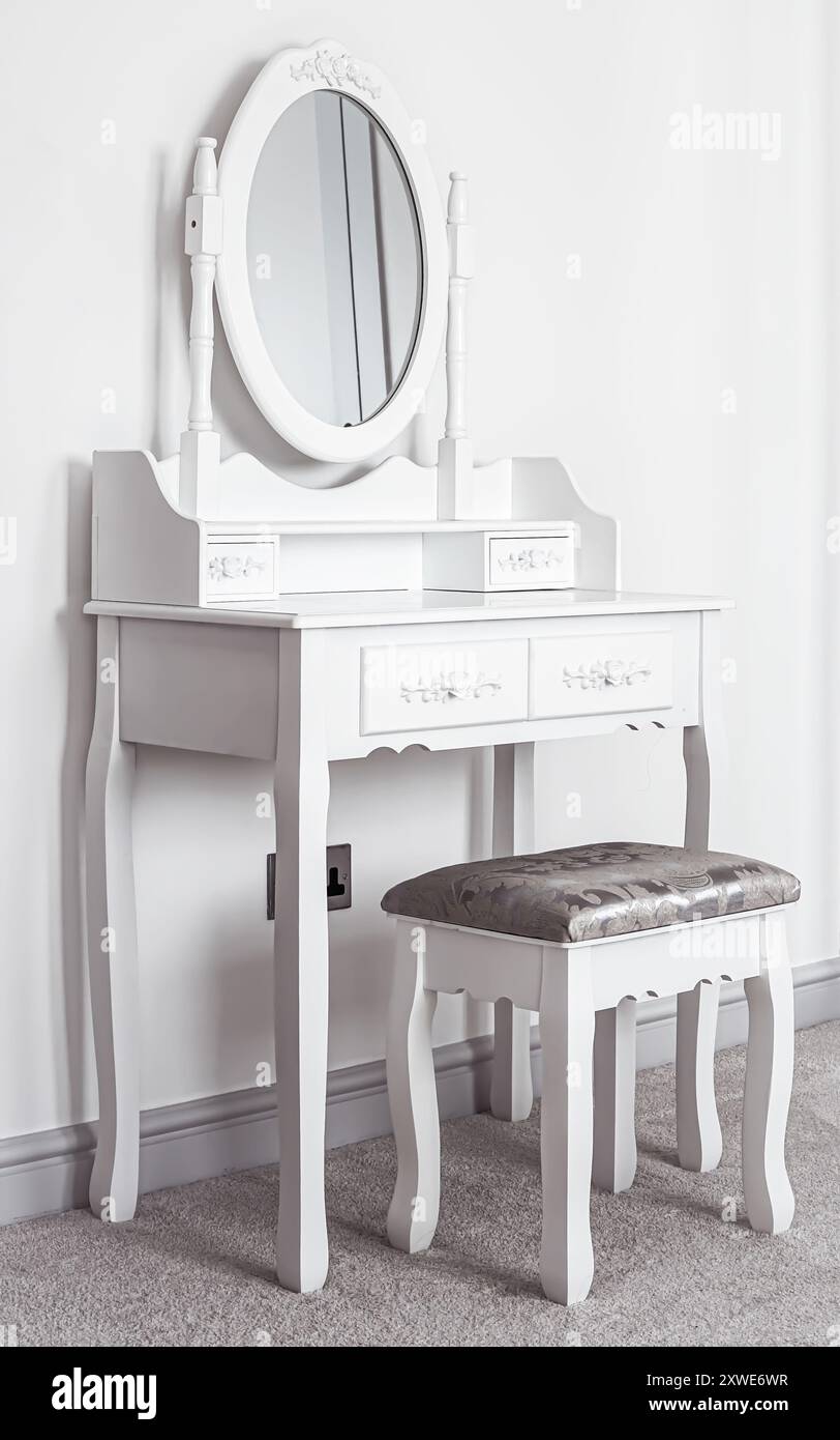 Dressing makeup room white furniture hi-res stock photography and ...
