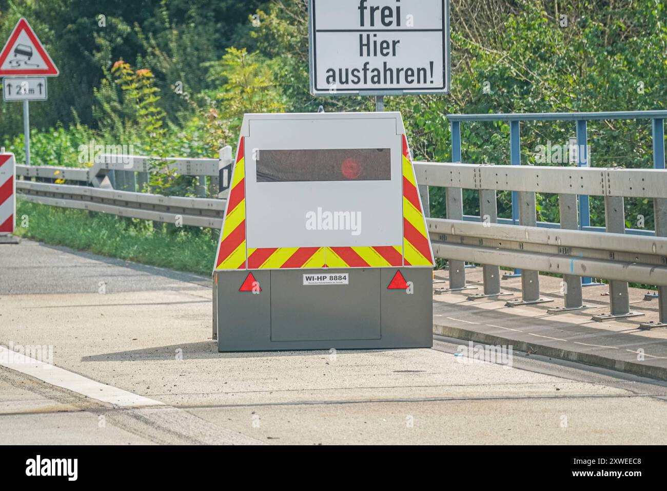 Traffic monitoring system hi-res stock photography and images - Alamy