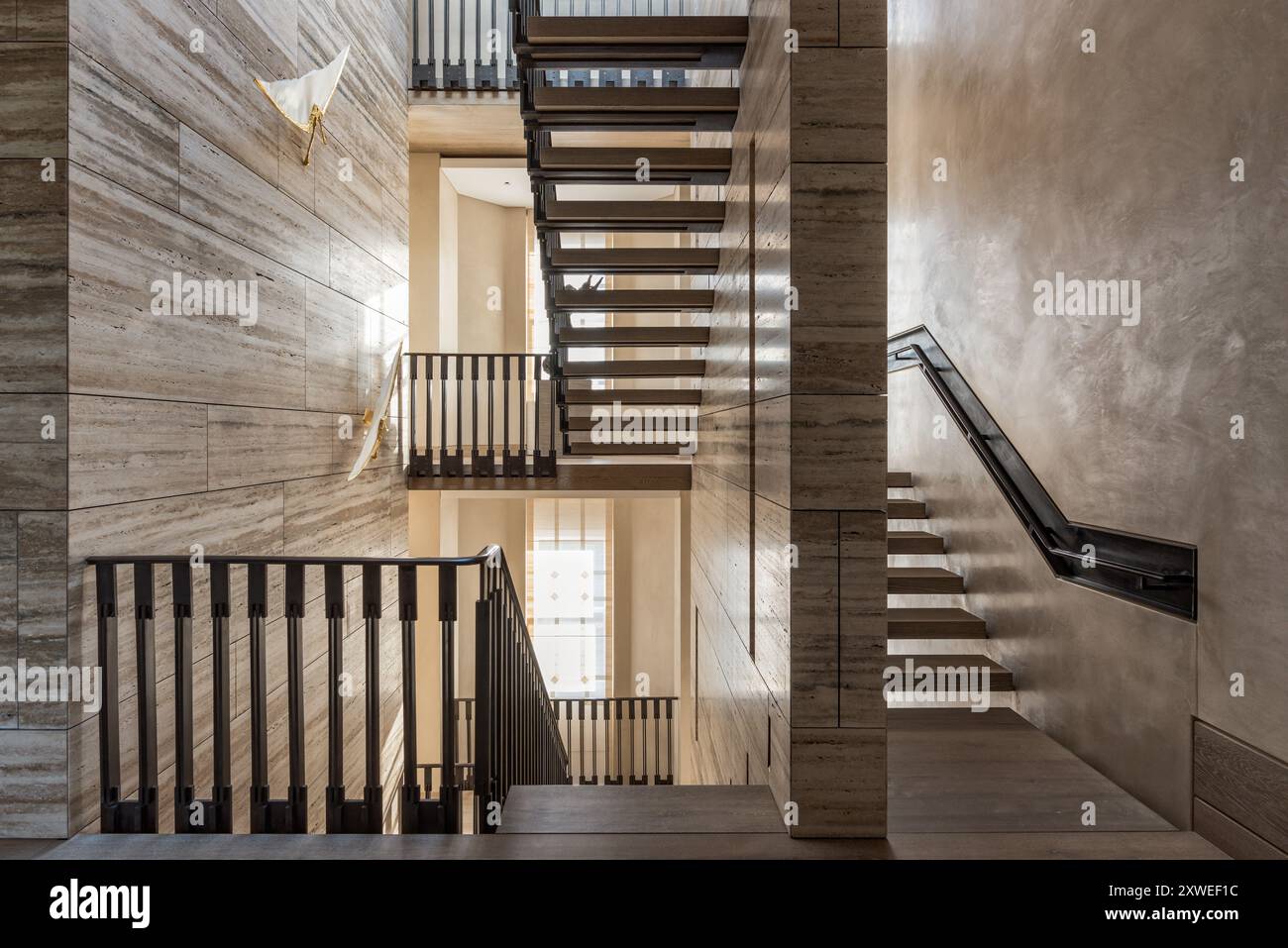 Modern open stairs hi-res stock photography and images - Alamy