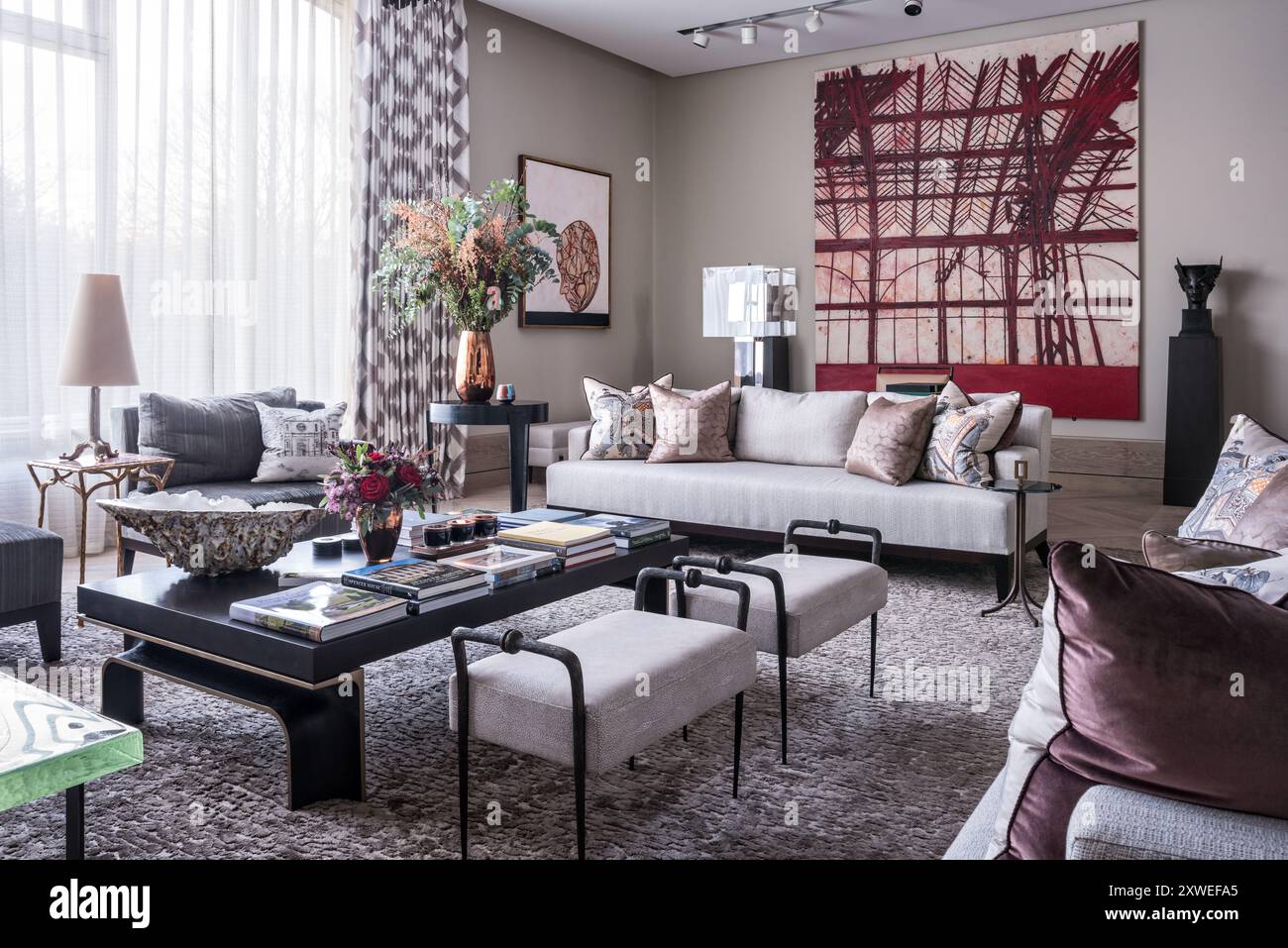 Modern luxury home hi-res stock photography and images - Alamy