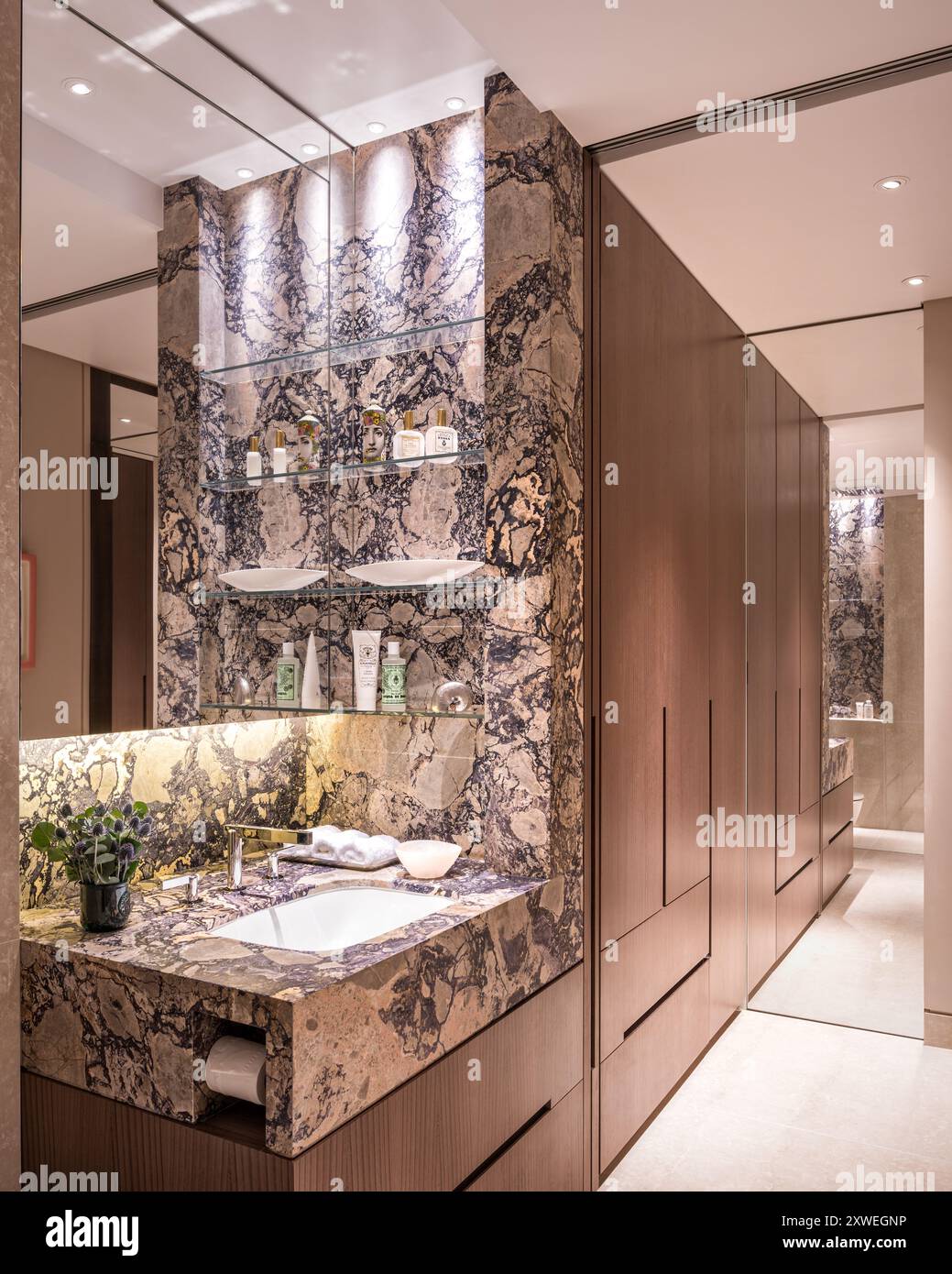 luxury modern British home. London, UK Stock Photo - Alamy