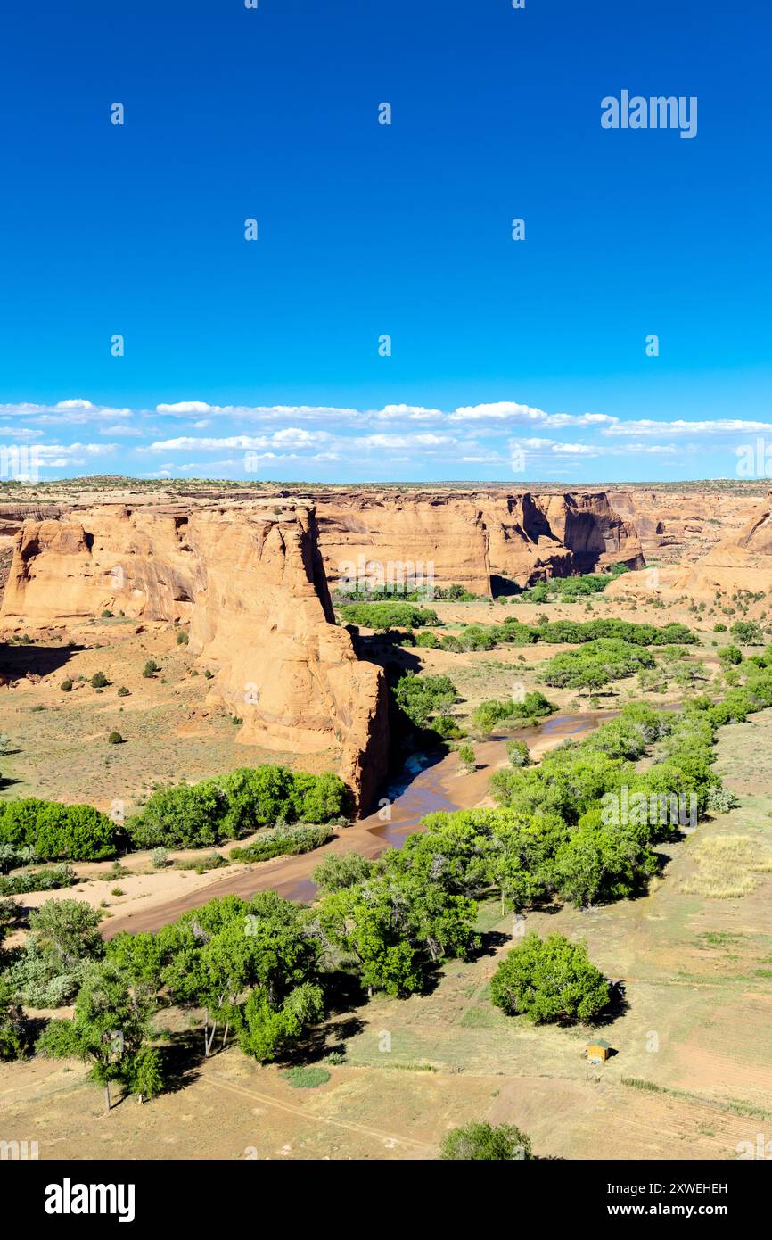View of Canyon De Chelly from the Tsegi Overlook viewpoint, Arizona ...