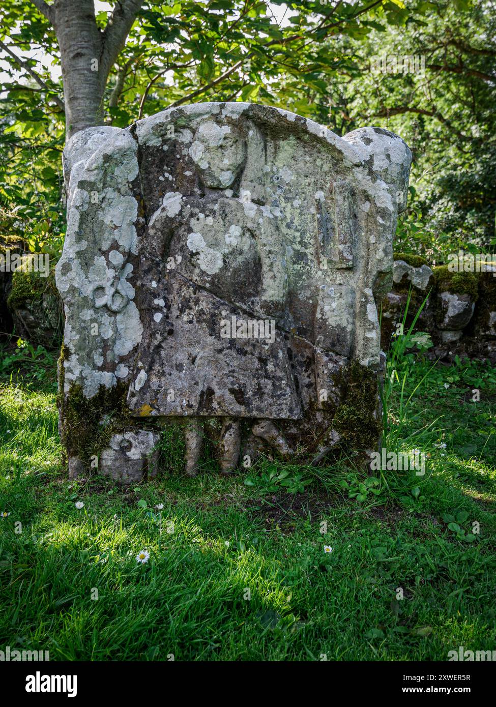 Stone tools ancient hi-res stock photography and images - Alamy