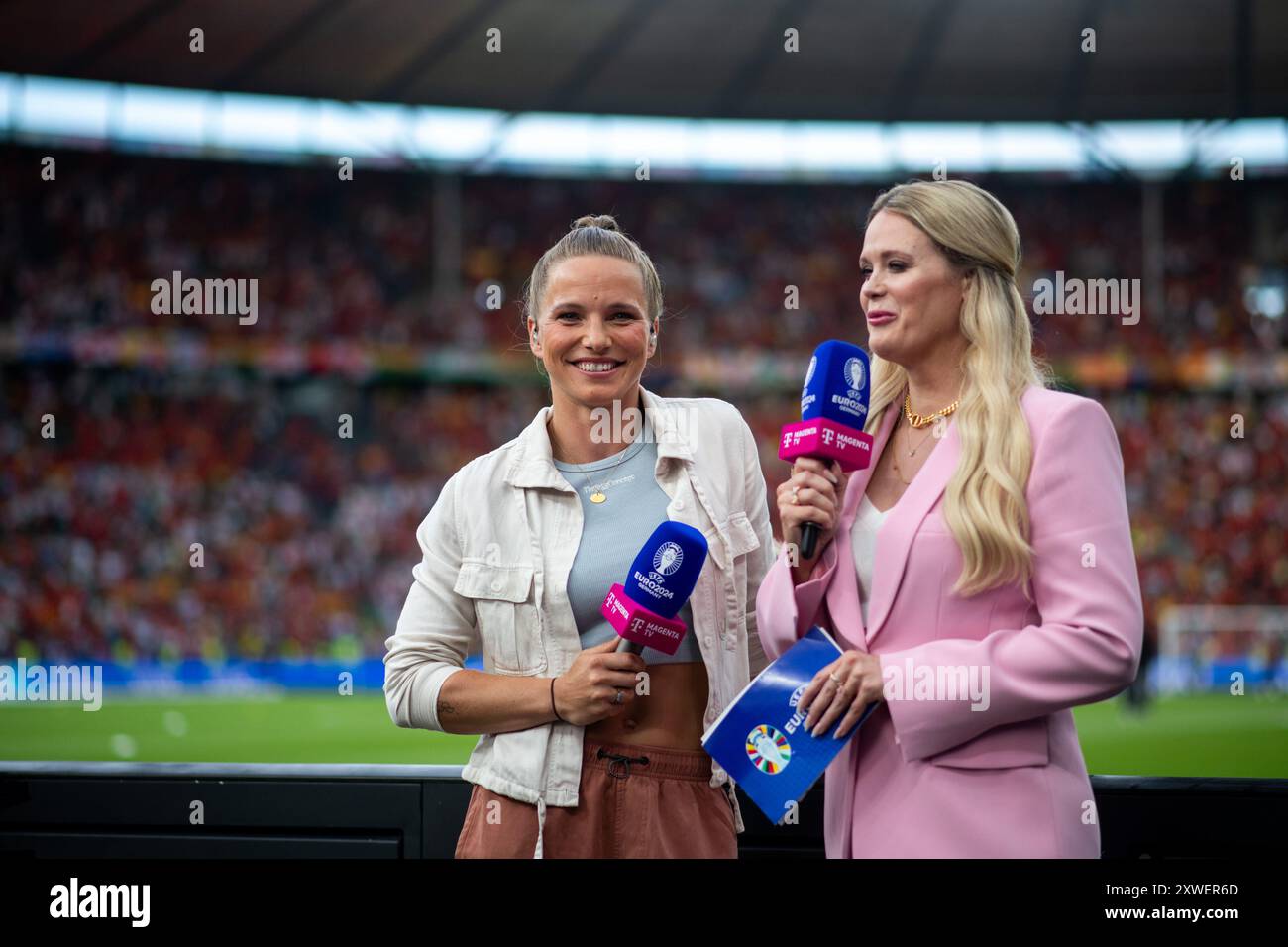 Tabea Kemme (Deutschland, TV Expertin), Anna Sara Lange (TV Moderatorin ...