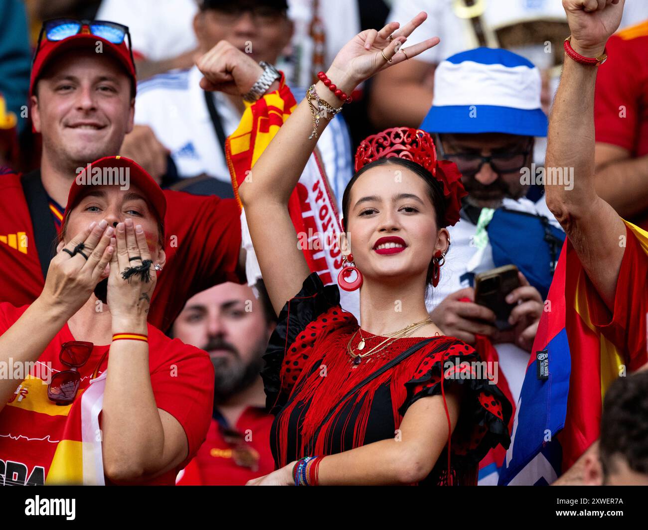 Fans von Spanien, GER, Spain (ESP) vs England (ENG), Fussball ...