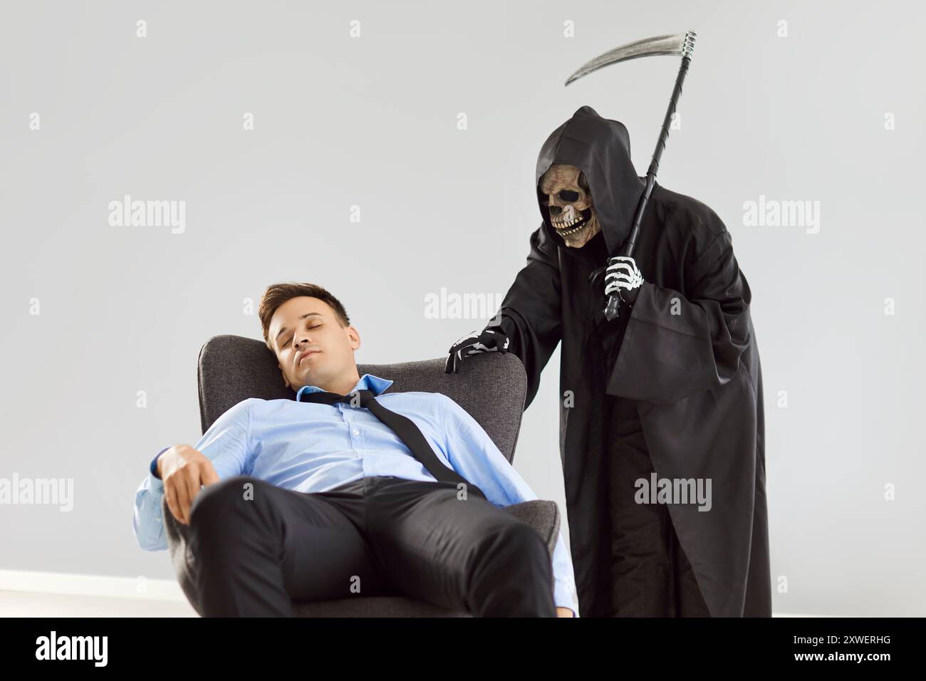 Grim reaper skeleton standing hi-res stock photography and images - Alamy