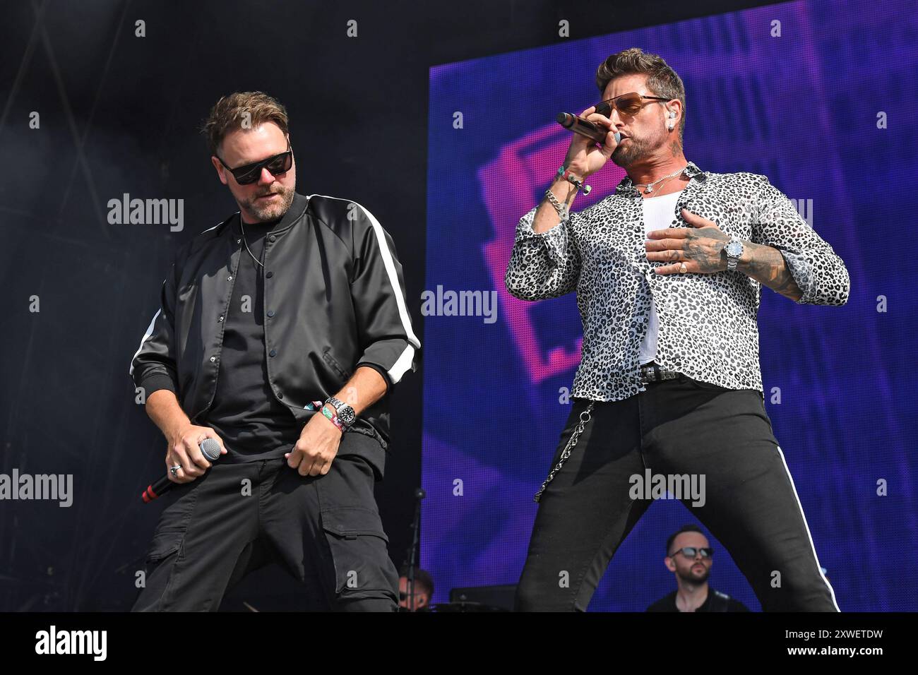 HENLEY-ON-THAMES, ENGLAND - AUGUST 17: Brian McFadden and Keith Duffy ...