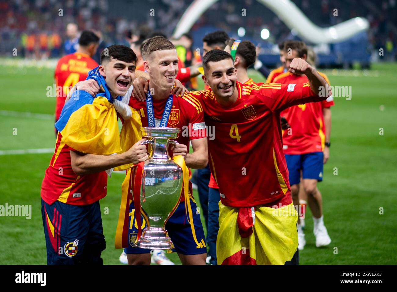 Pedri Pedro Gonzalez Lopez (Spanien, #20), Daniel Olmo (Spanien, #10 ...