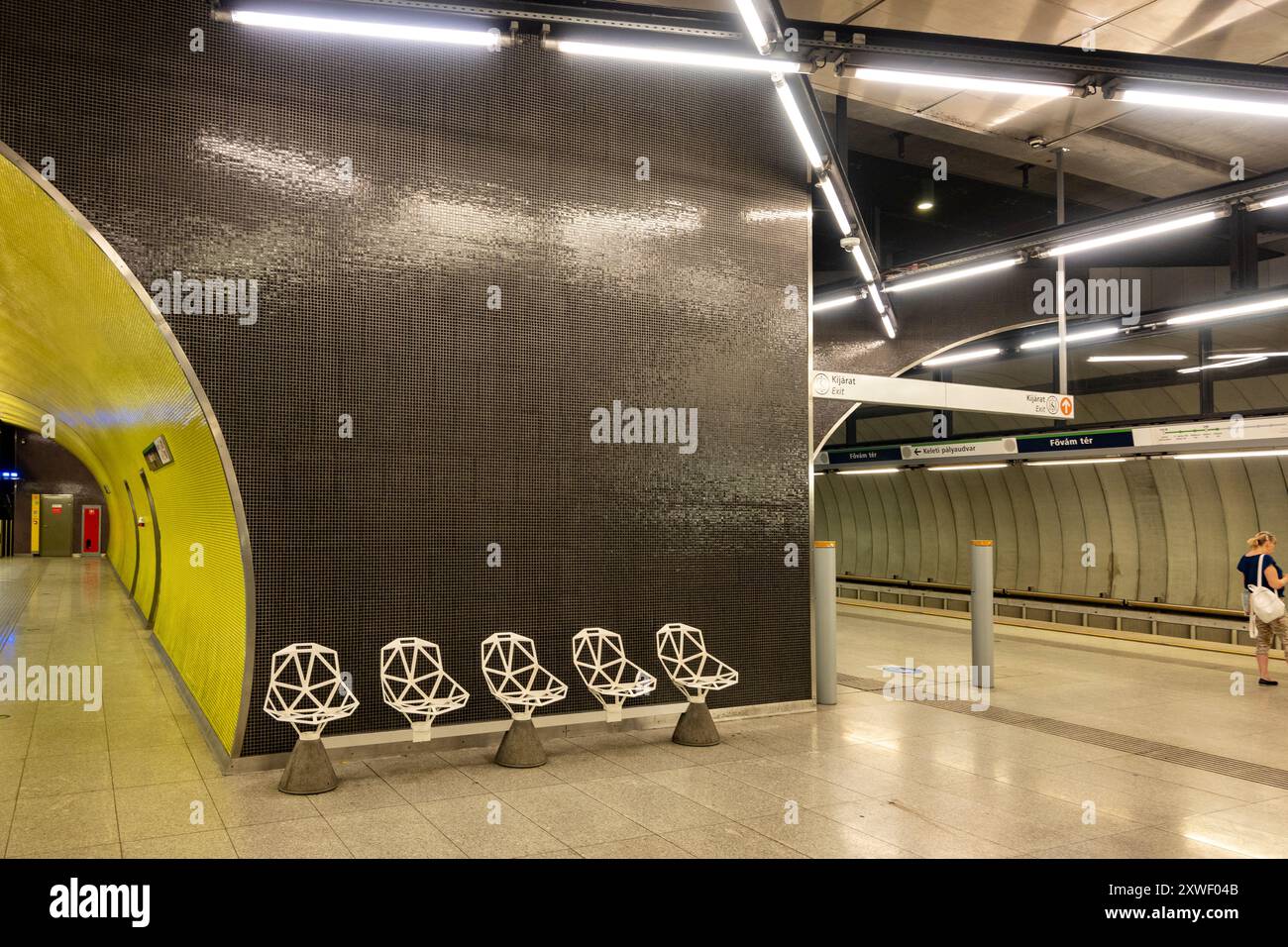 Budapest Metro Station Stock Photo - Alamy