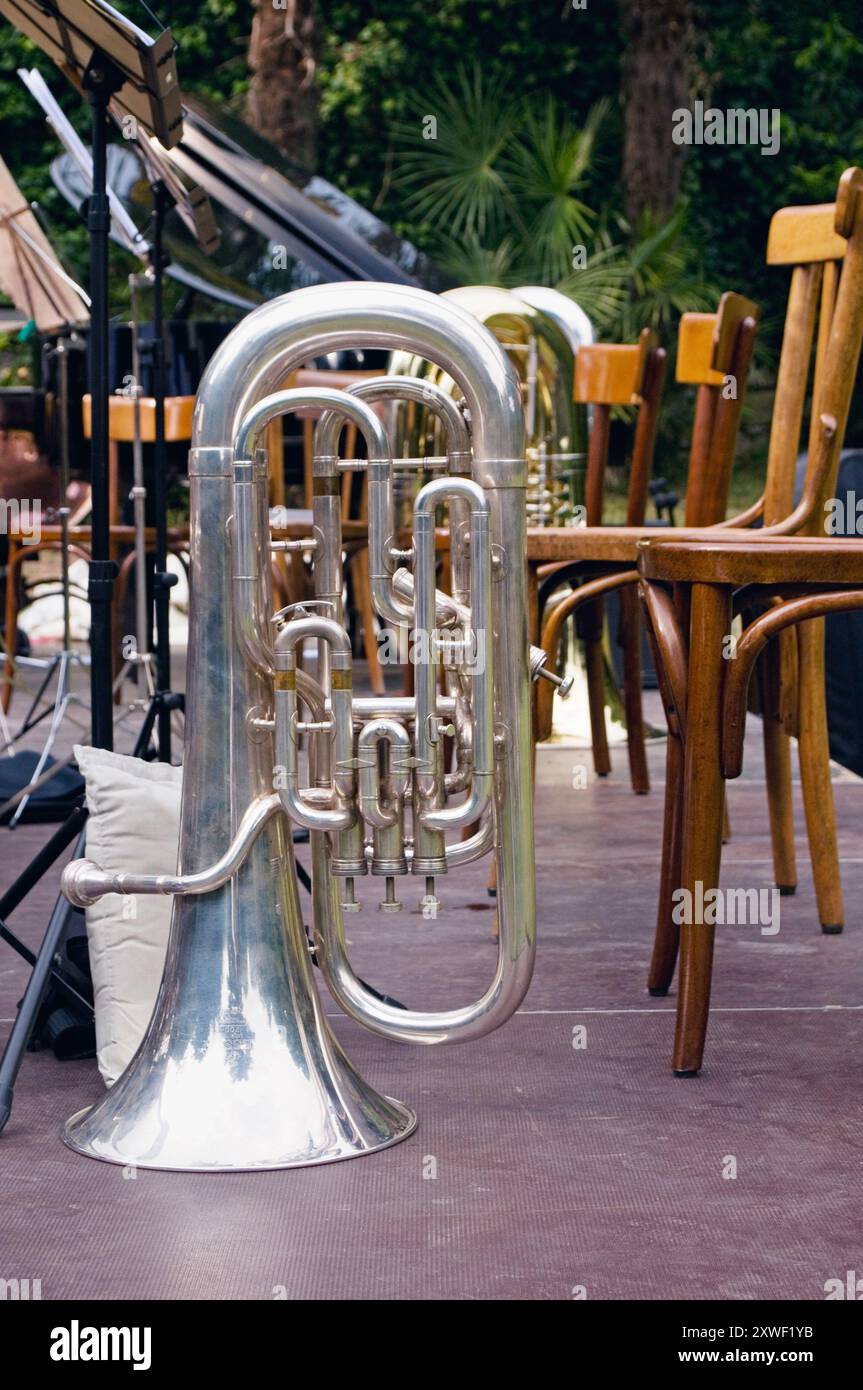Brass instruments tuba hi-res stock photography and images - Alamy