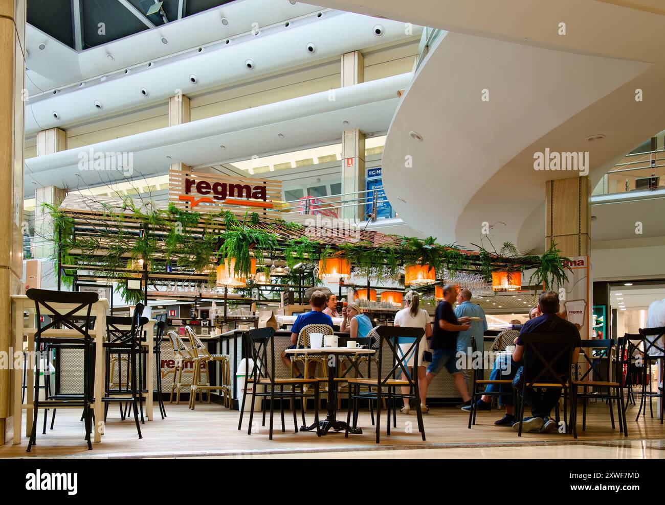 Drink bar snacks hi-res stock photography and images - Alamy