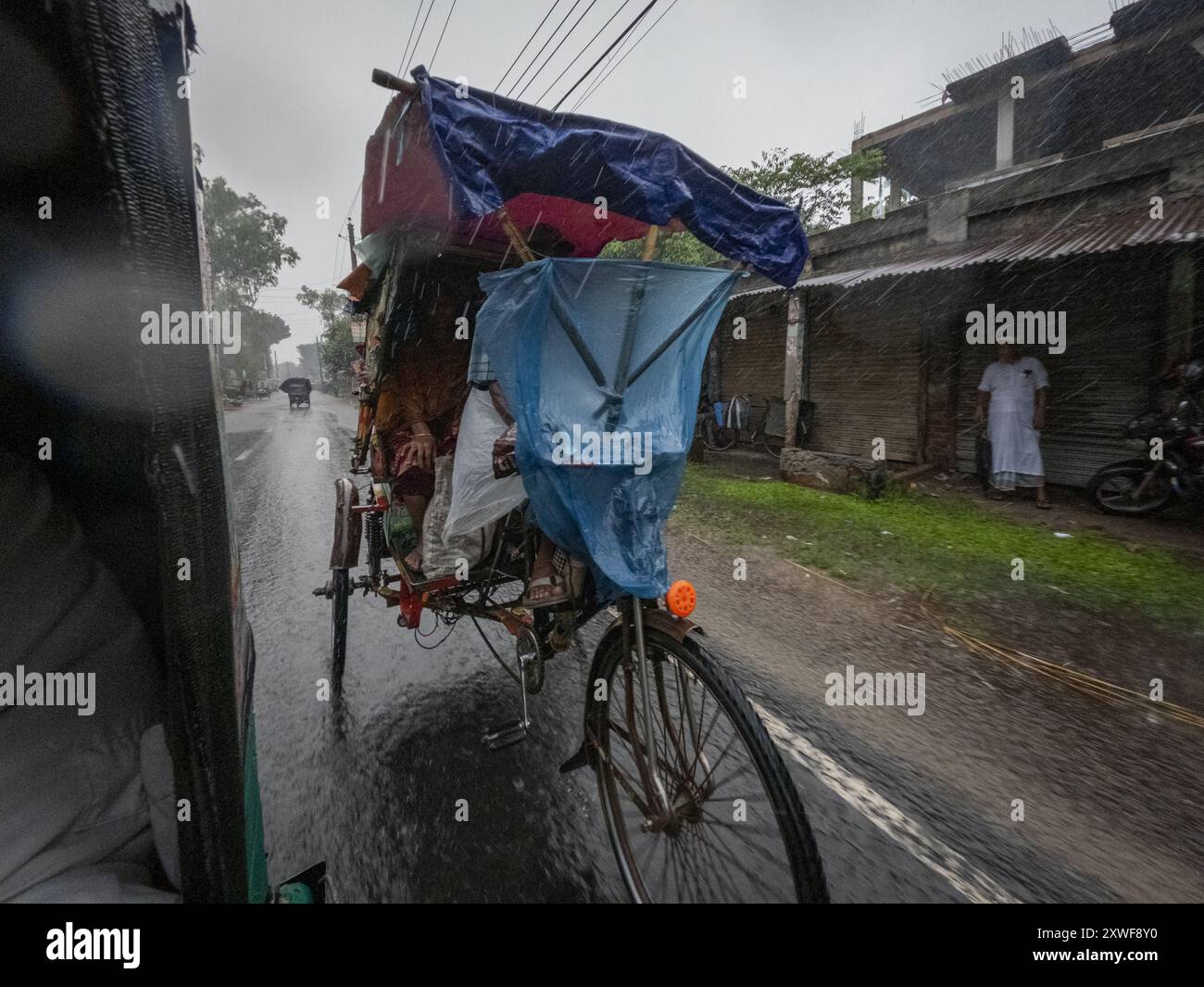 Autorickshaw bangladesh hi-res stock photography and images - Alamy