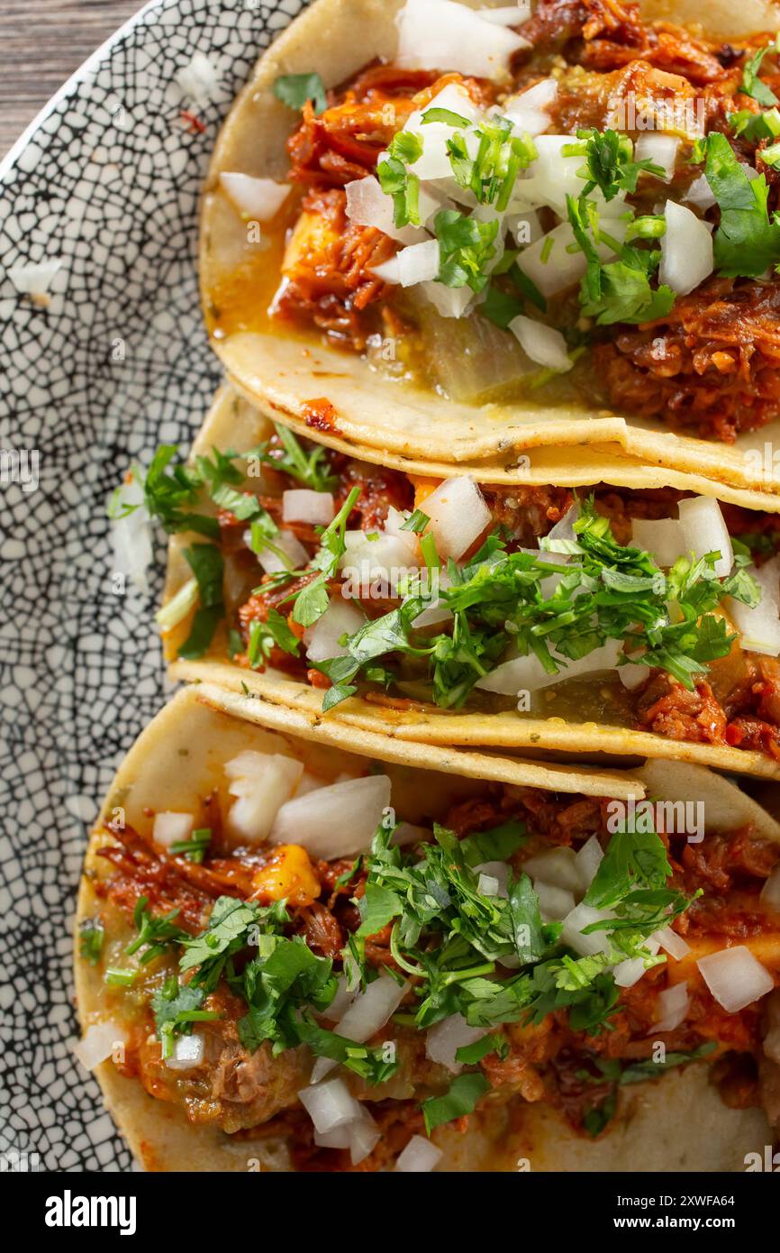 Plate of tacos al pastor hi-res stock photography and images - Alamy