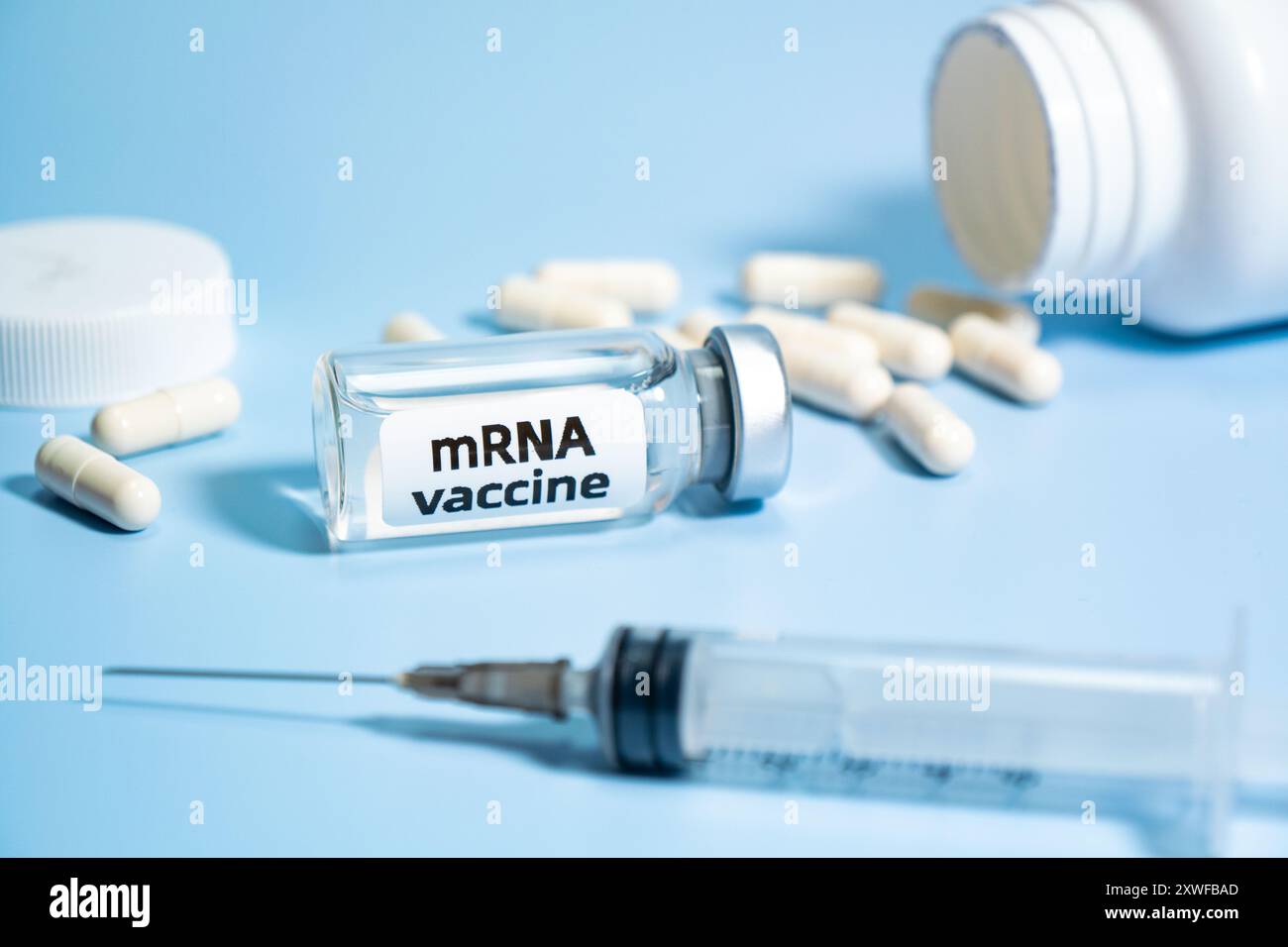 Vaccination immunization mrna vaccine hi-res stock photography and ...