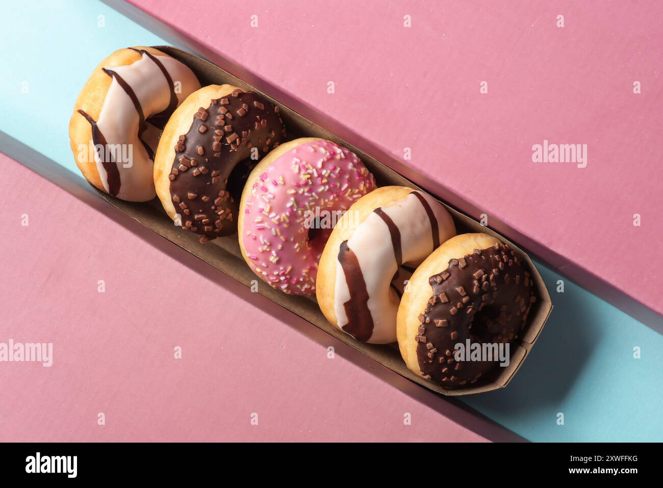 Appealing layout hi-res stock photography and images - Alamy