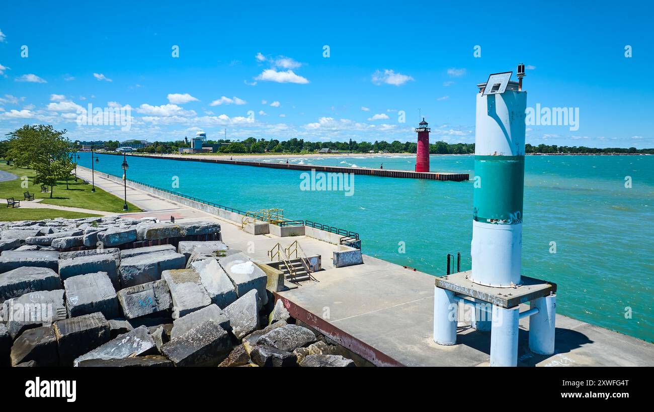 Red kenosha lighthouse on hi-res stock photography and images - Alamy