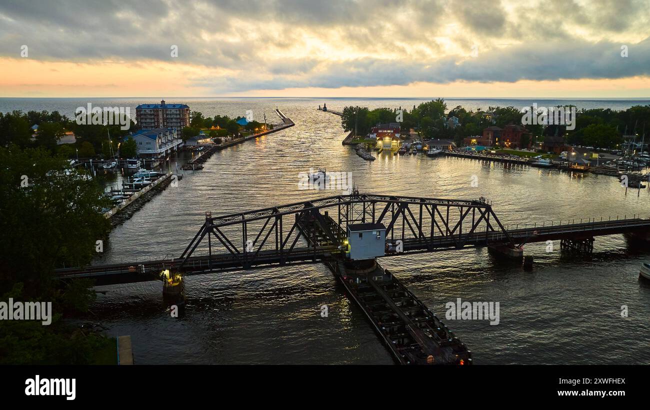 Benton harbor water hi-res stock photography and images - Alamy