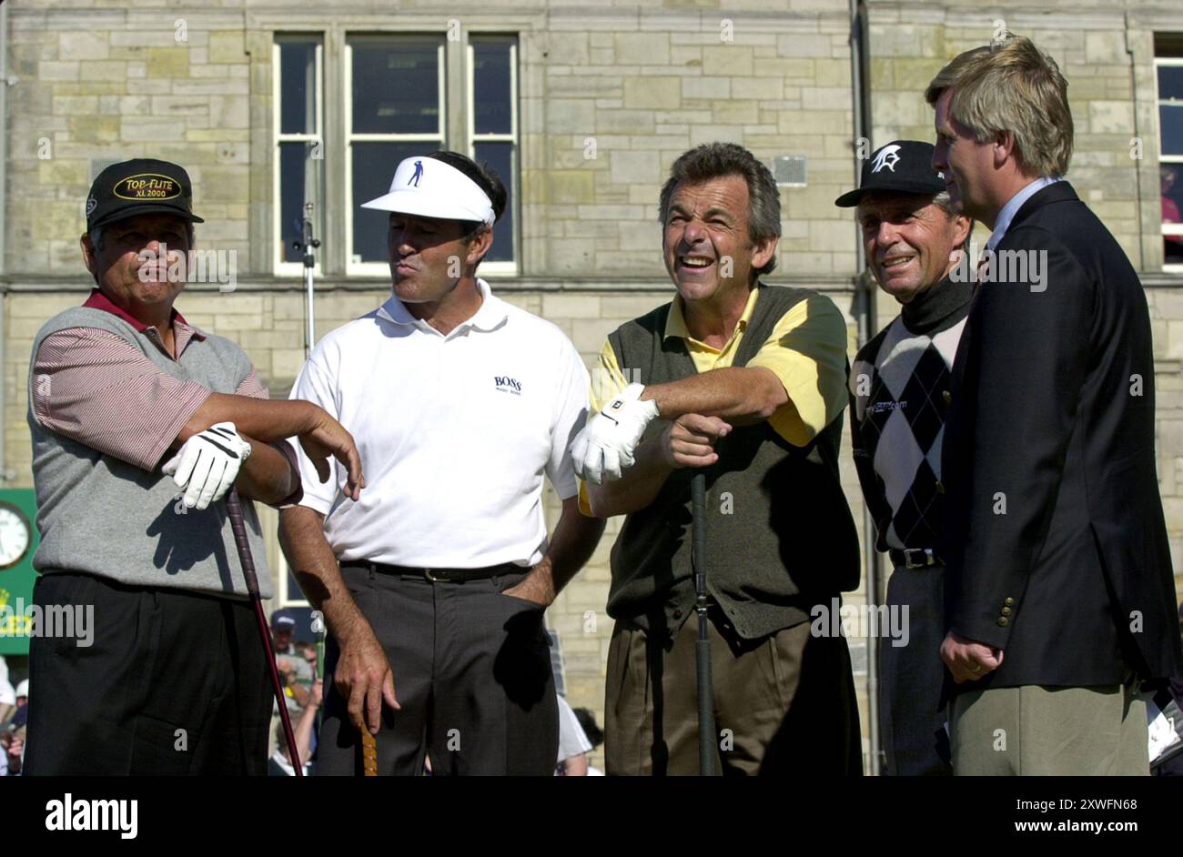 British Open Golf tournament at St Andres 2000. Past champions LtoR Lee ...