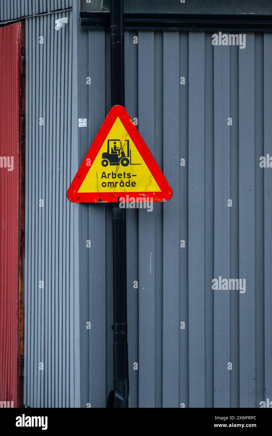 Truck warning sign hi-res stock photography and images - Alamy