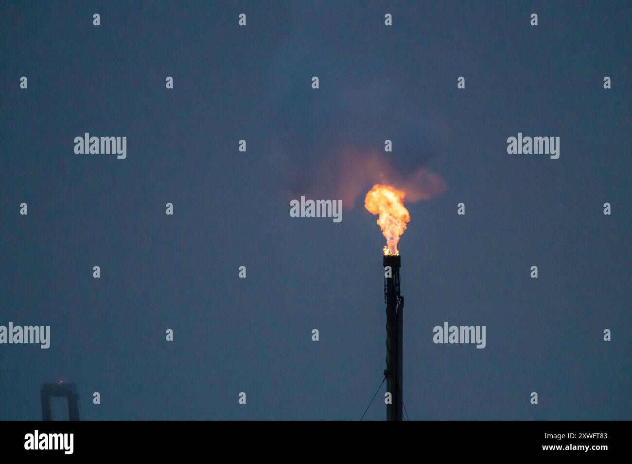 Bright blue lens flare lighting hi-res stock photography and images - Alamy