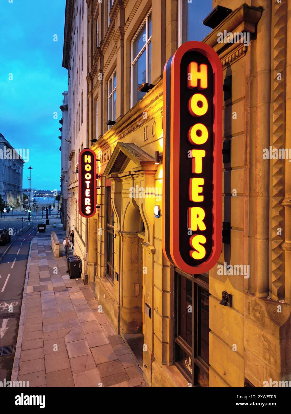 Hooters bar and restaurant on Water St Liverpool Stock Photo - Alamy