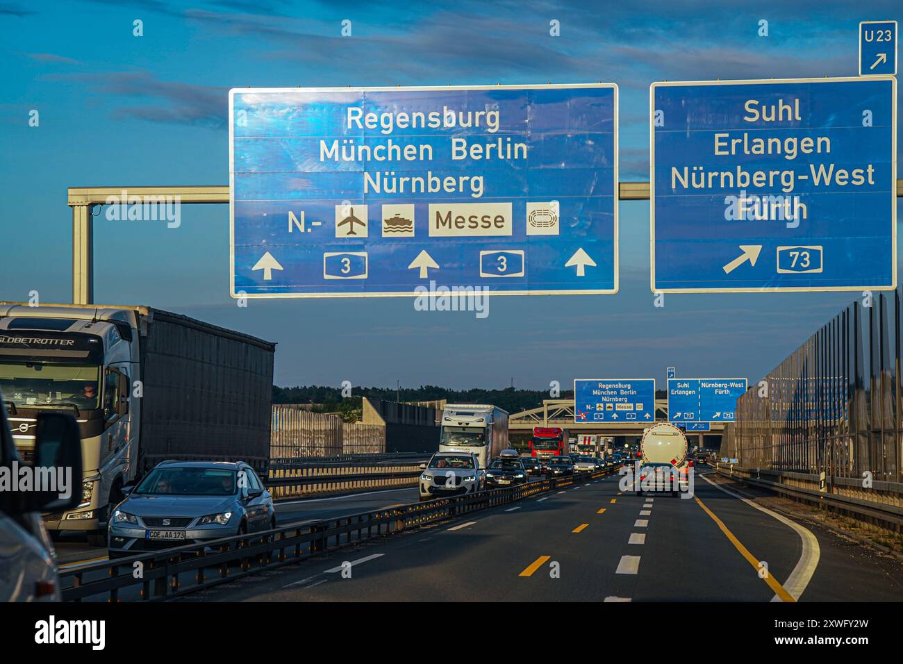 Traffic flow optimization hi-res stock photography and images - Alamy