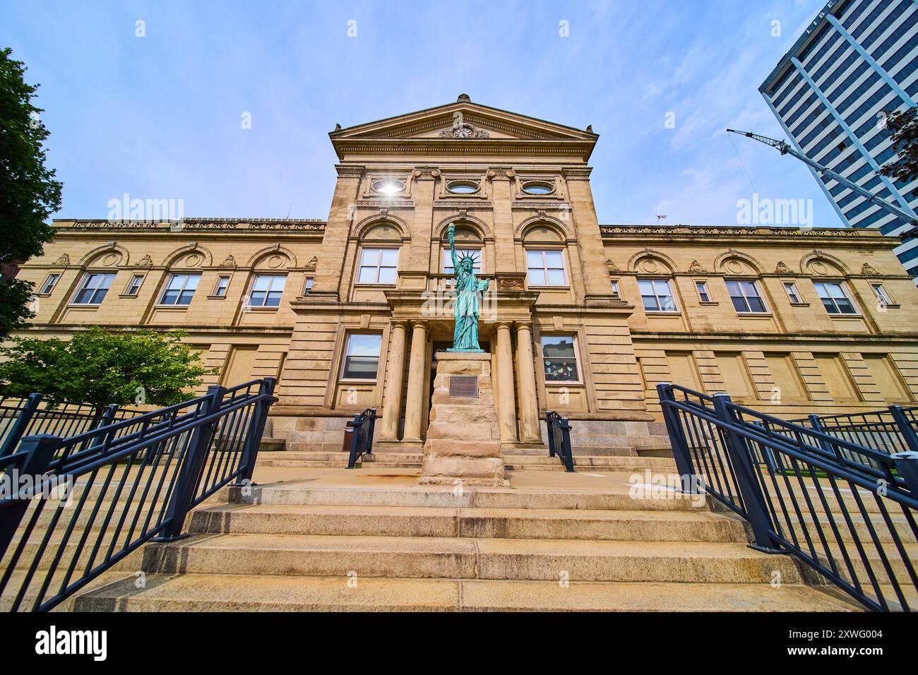 Historic Courthouse Facade with Statue of Liberty Replica in Low ...