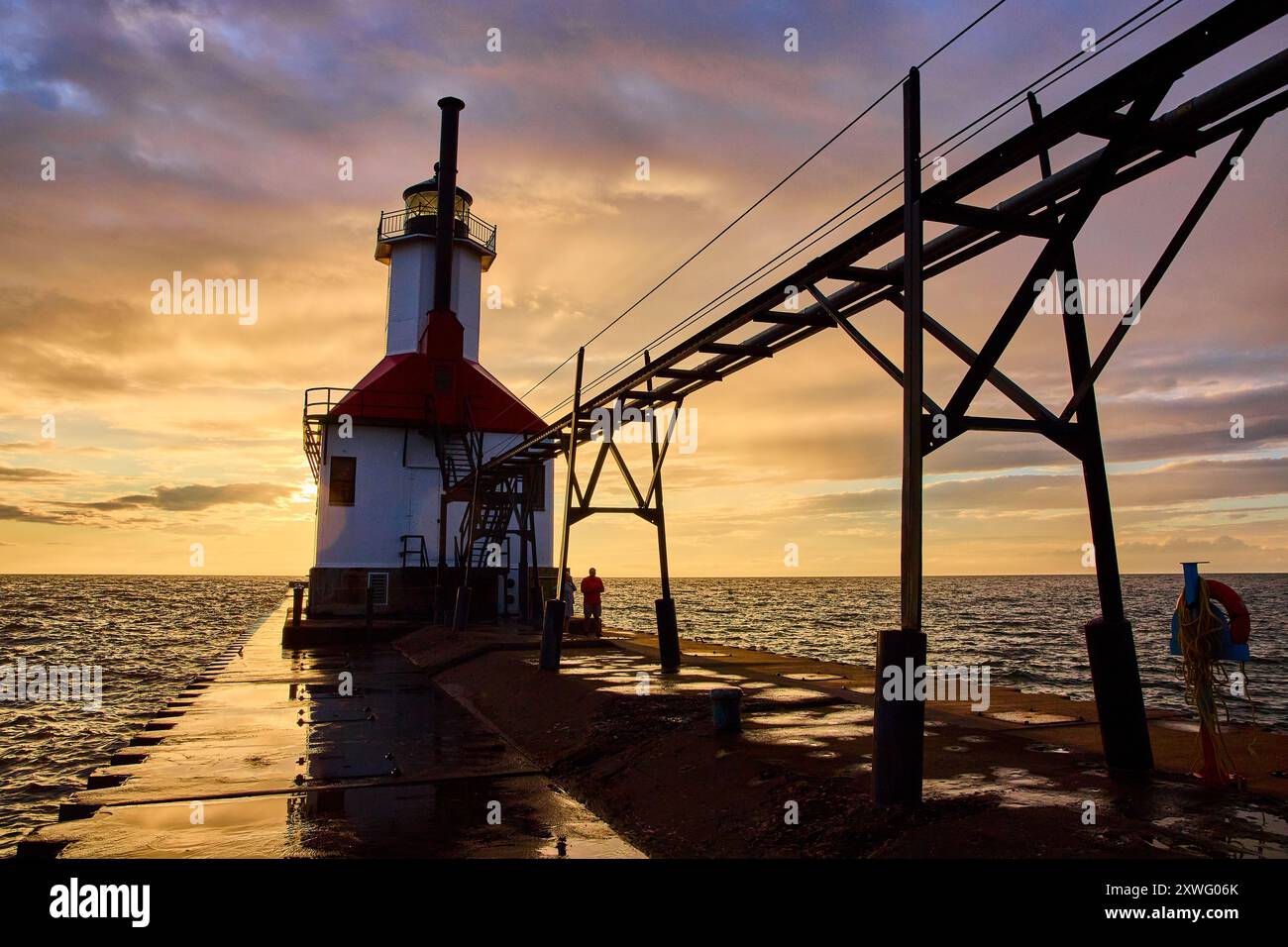 St. joseph north pier lighthouse sunset hi-res stock photography and ...