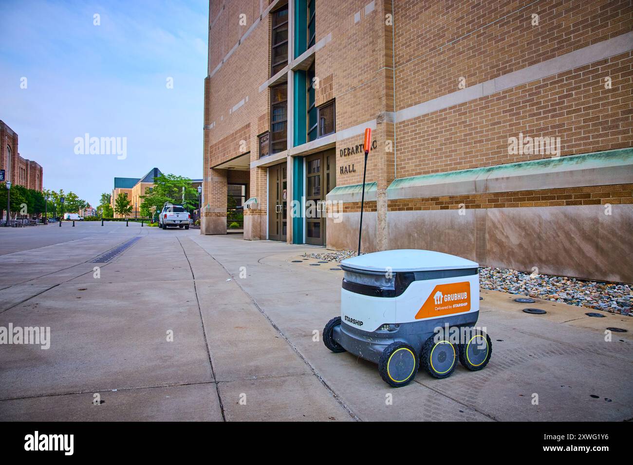 Six wheeled robot hi-res stock photography and images - Alamy