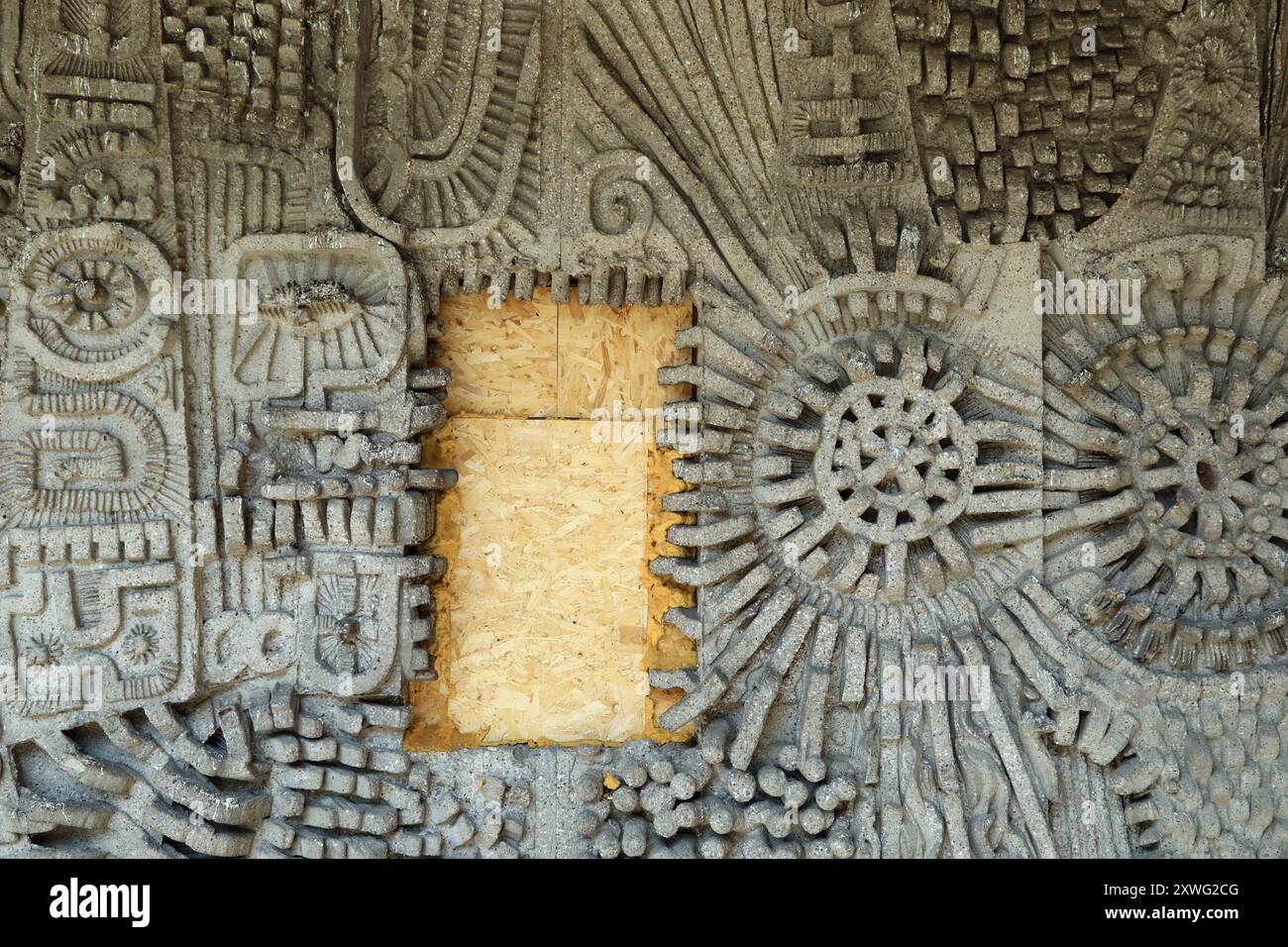 Heritage architecture in Coventry at the Bull Yard shopping precinct ...