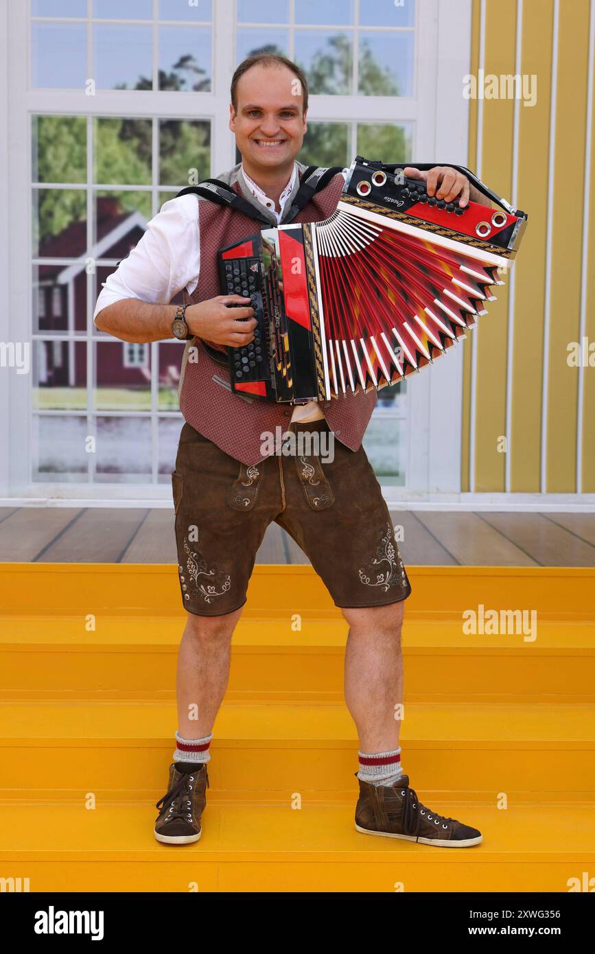 Michael Thum. Immer wieder sonntags 2024, Folge 09 Sommerhitkandidat ...