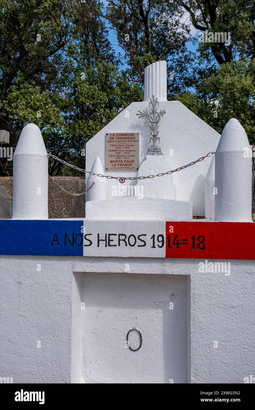 World War one monument "To our heros 1914-1918, the city of Taradeau ...