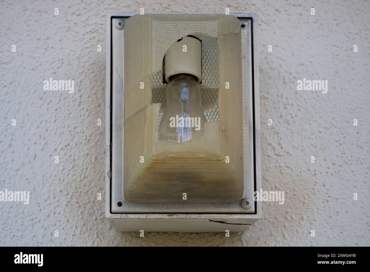 Rusted outdoor light fixture hi-res stock photography and images - Alamy